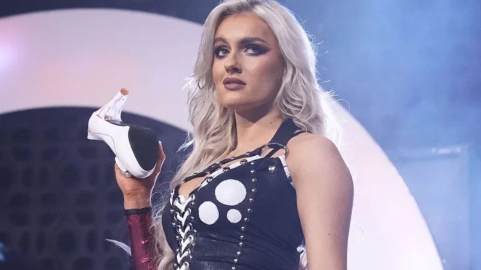 AEW Women's Champion Mariah May Narrowly Escapes Dynamite With Title
