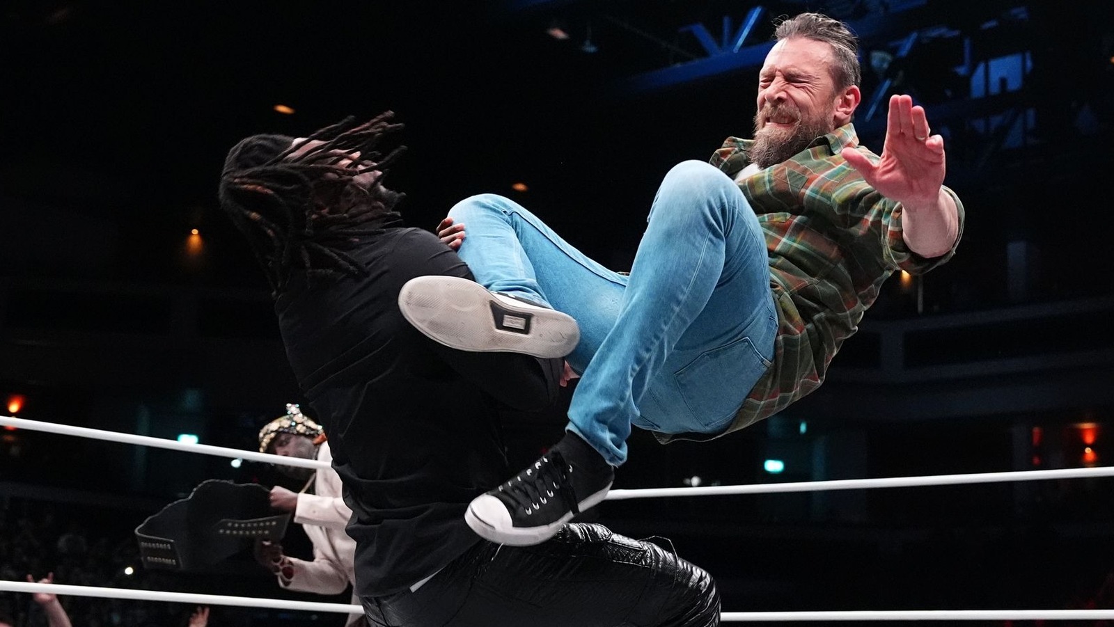 AEW's Swerve Strickland Pays Tribute To Bryan Danielson AEW's Swerve Strickland Pays Tribute To Bryan Danielson