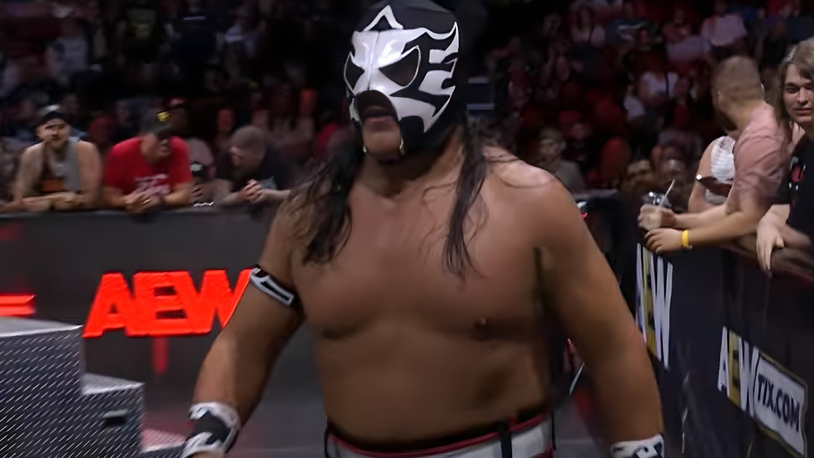 Backstage News On Possible Reason Ultimo Guerrero's AEW Debut On ...