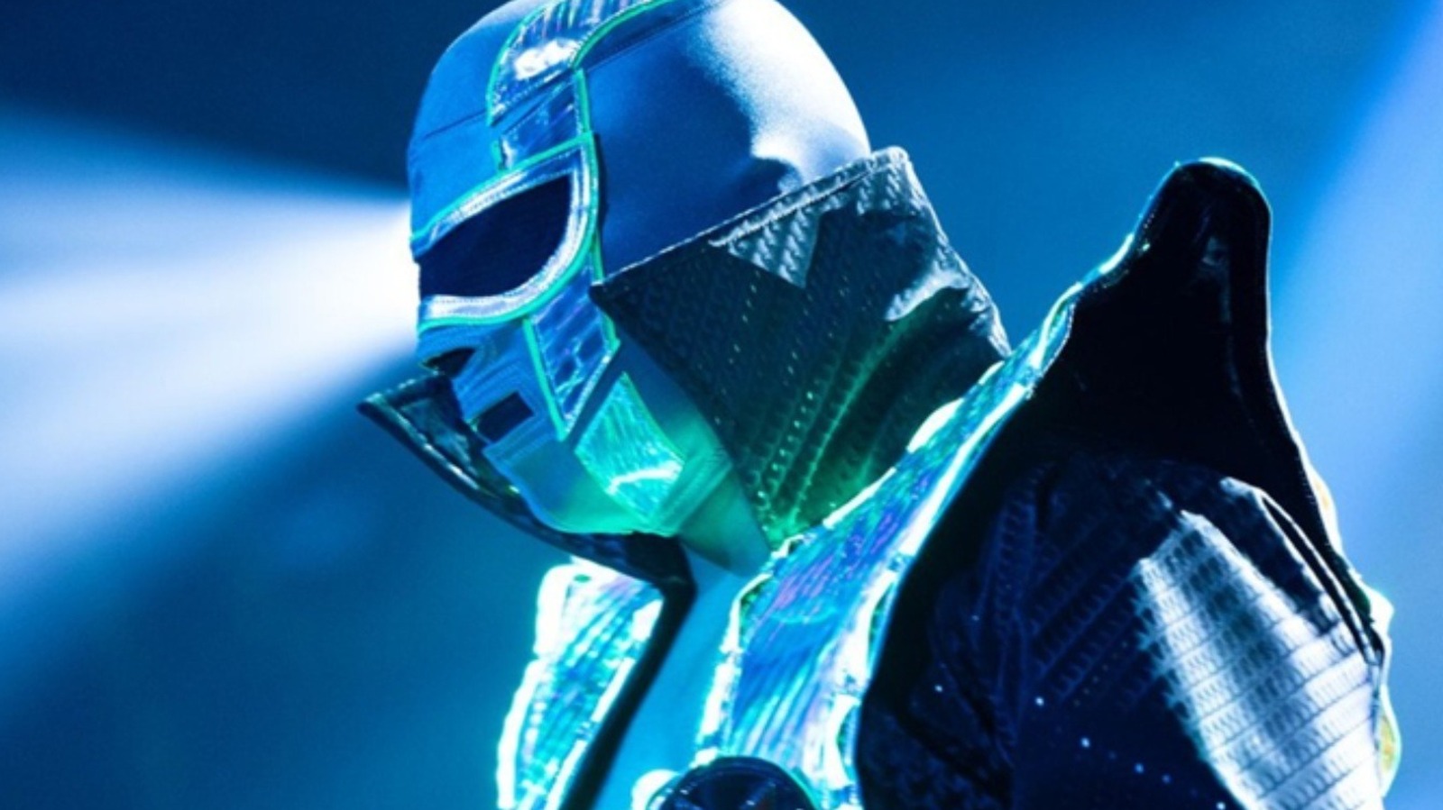 Backstage Update On The Identity Of AEW's Evil Hologram, El Clon