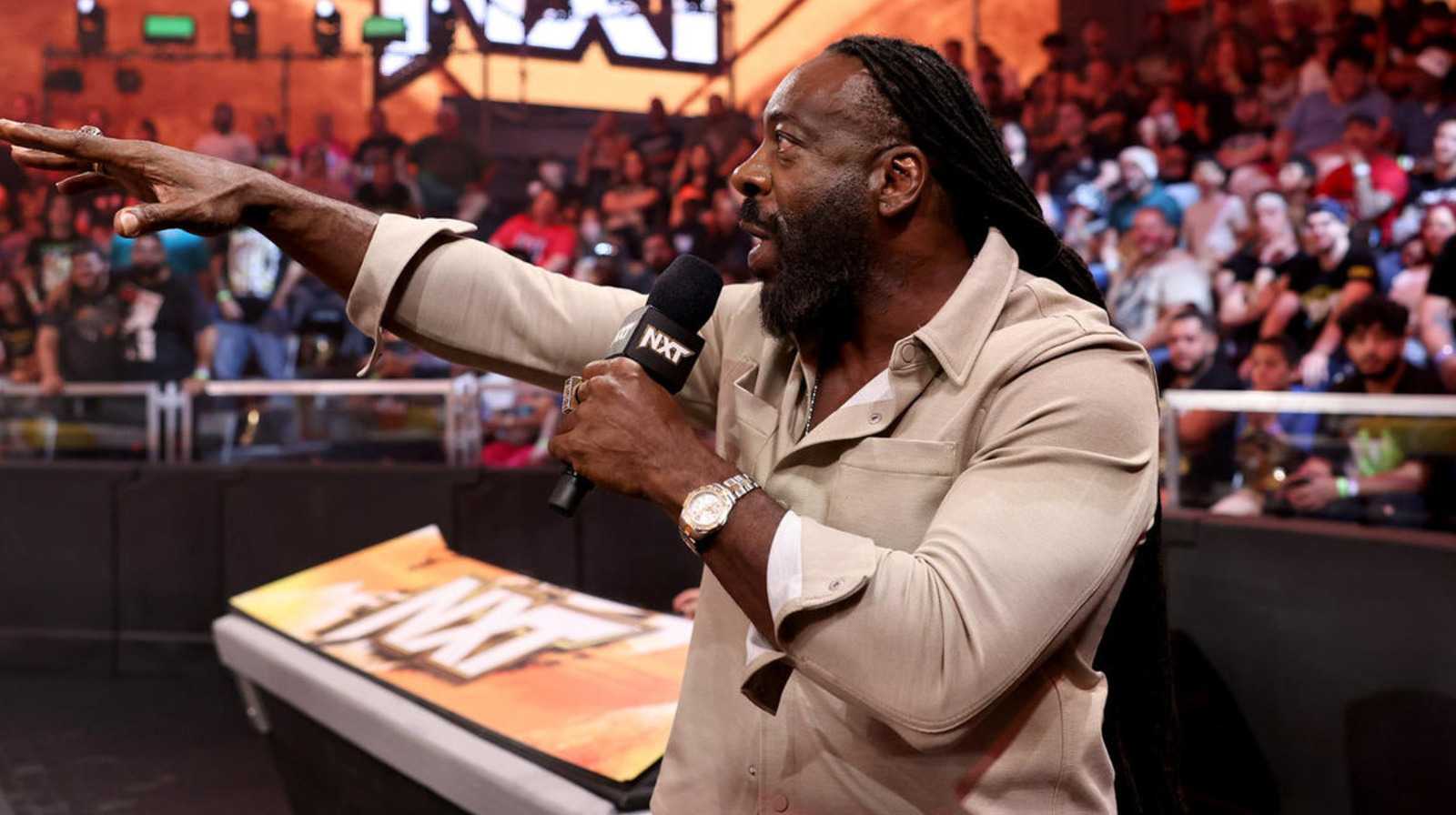 Booker T Says Wrestlers Had To Pay Their Dues With Former WWE Colleague Booker T Says Wrestlers Had To Pay Their Dues With Former WWE Colleague