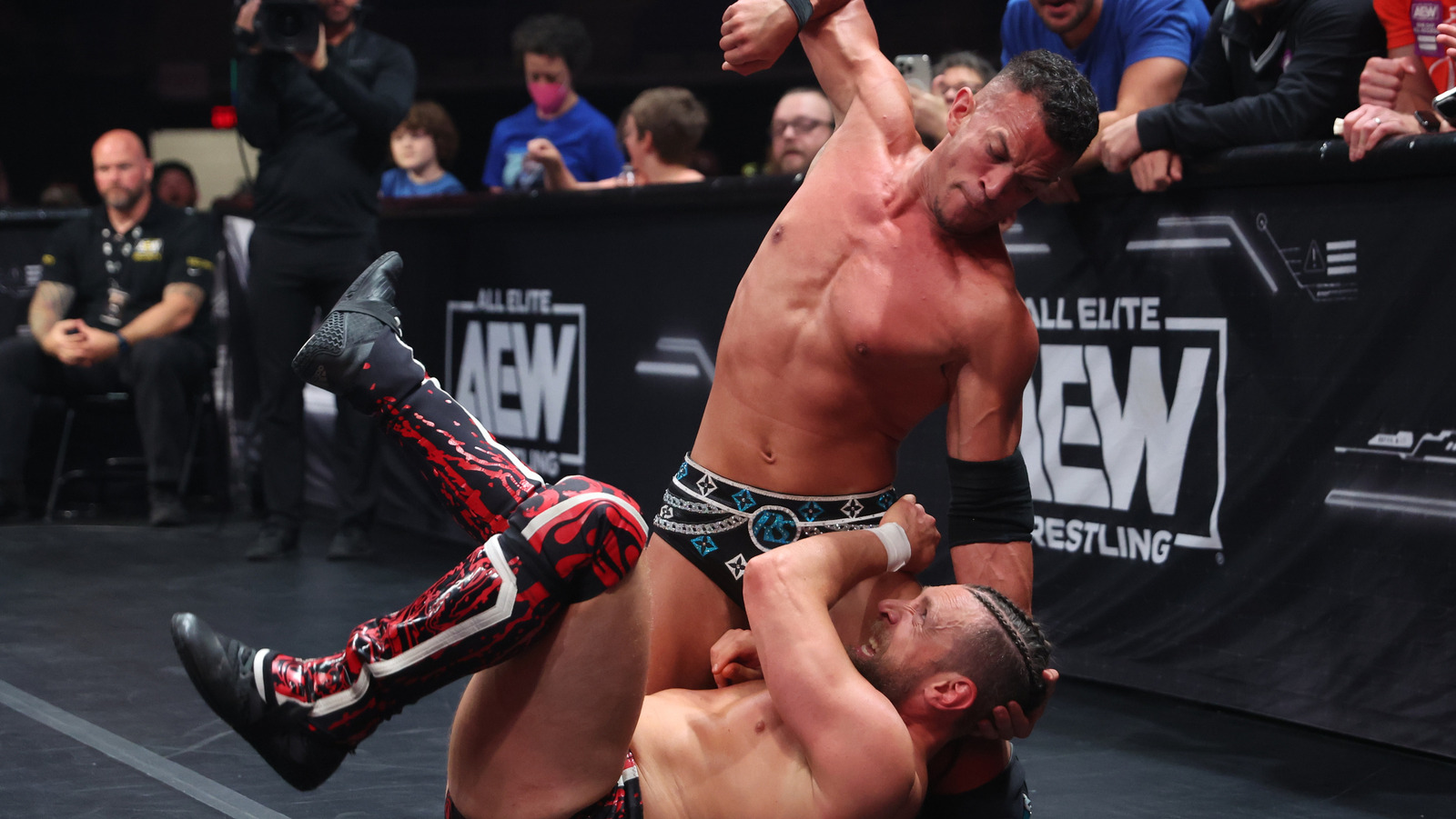 Bryan Danielson Defeats Ricky Starks In A Violent Texas Death Match On ... Bryan Danielson Defeats Ricky Starks In A Violent Texas Death Match On ...
