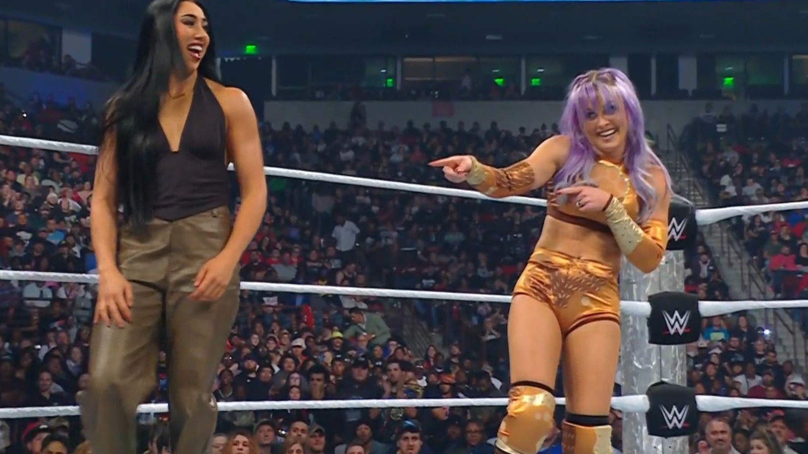 bayley attacks candice