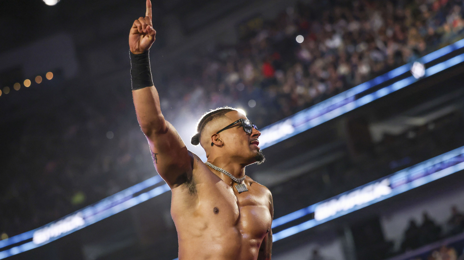 Carmelo Hayes Wins WWE US Title No.1 Contender Tourney Match Via Eddie ...