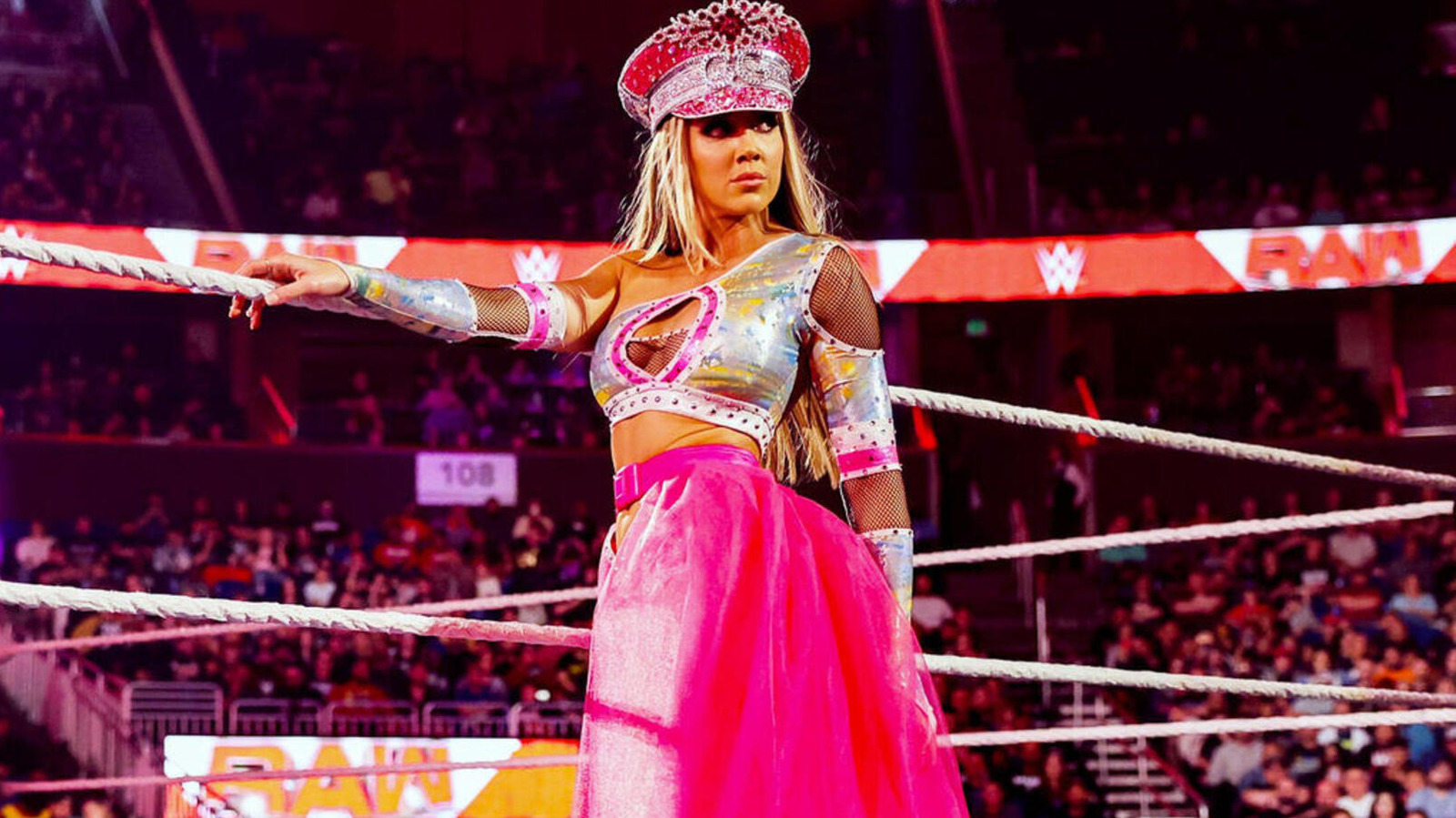 Chelsea Green, Andrade & Carmelo Hayes Qualify For MITB Ladder Match On ...