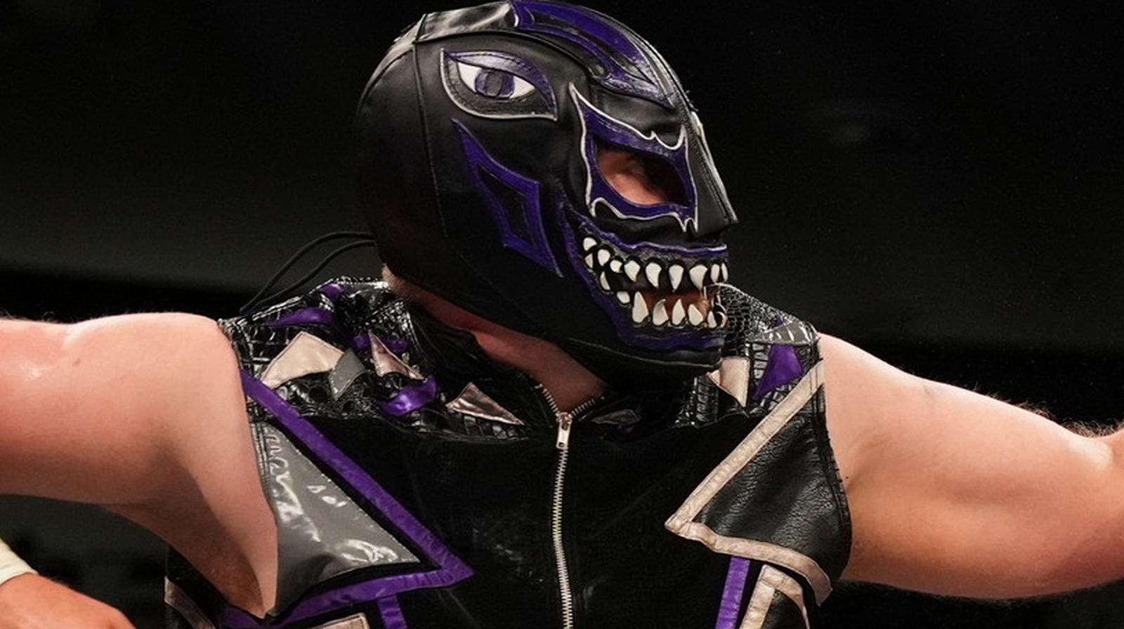 Evil Uno Weighs In On Andrade Vs Pres10 Vance 'AEW Career Vs Mask' AEW ...