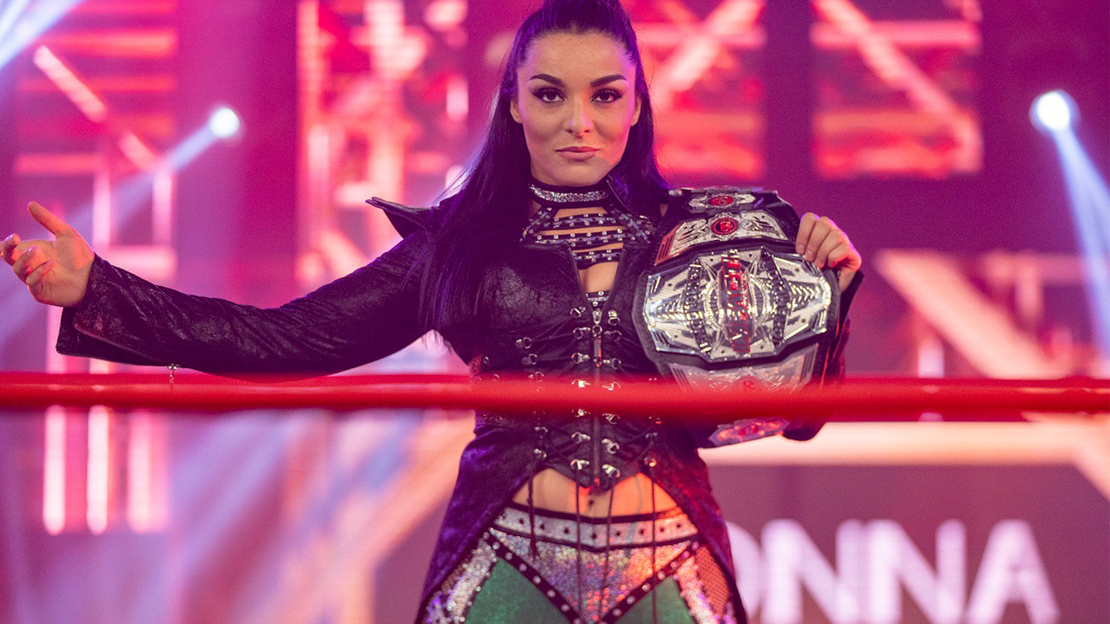 Former Impact Star Deonna Purrazzo Arrives On AEW Dynamite, Declares Herself All Elite