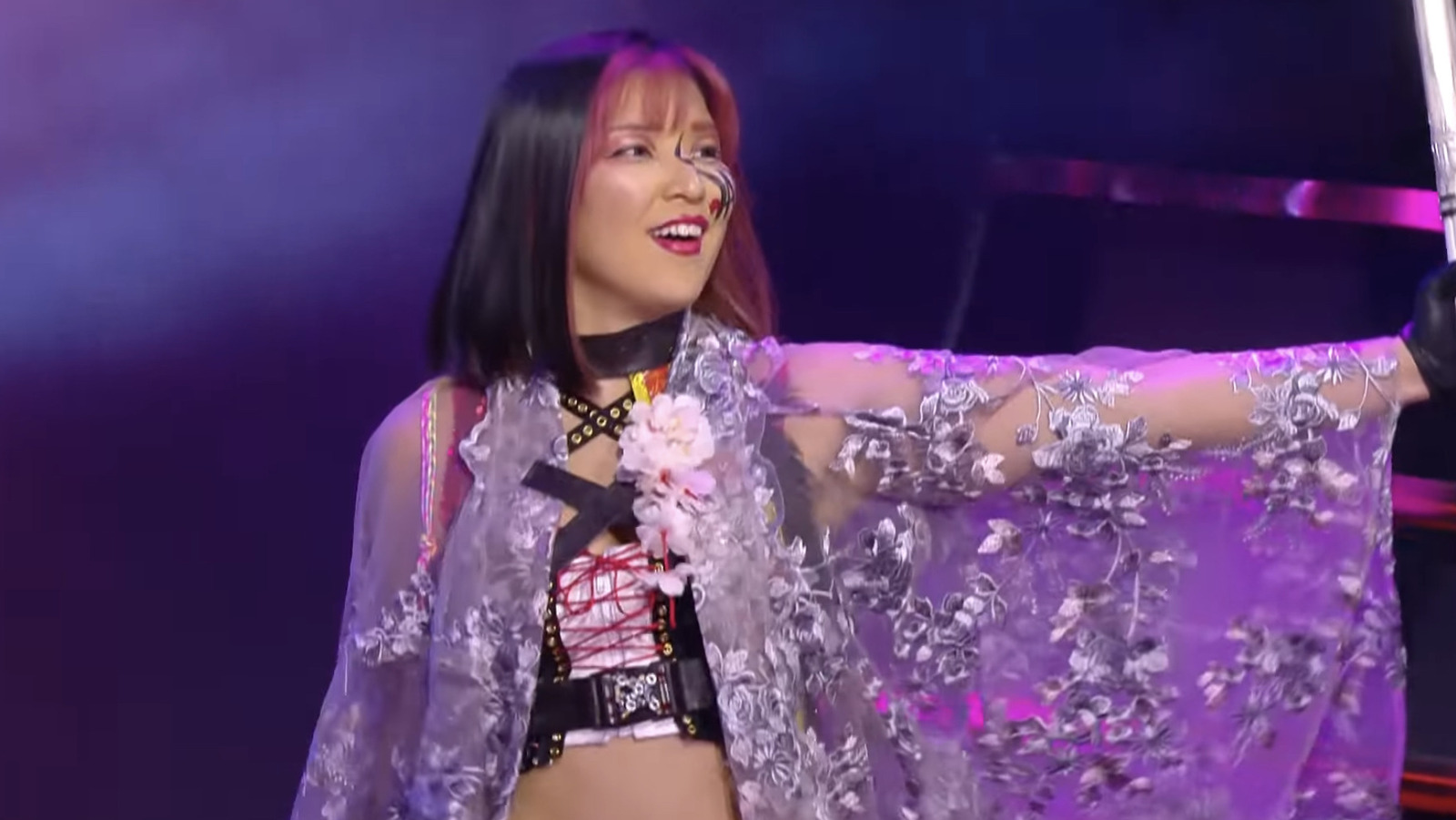 Hikaru Shida Reveals Her Current Whereabouts