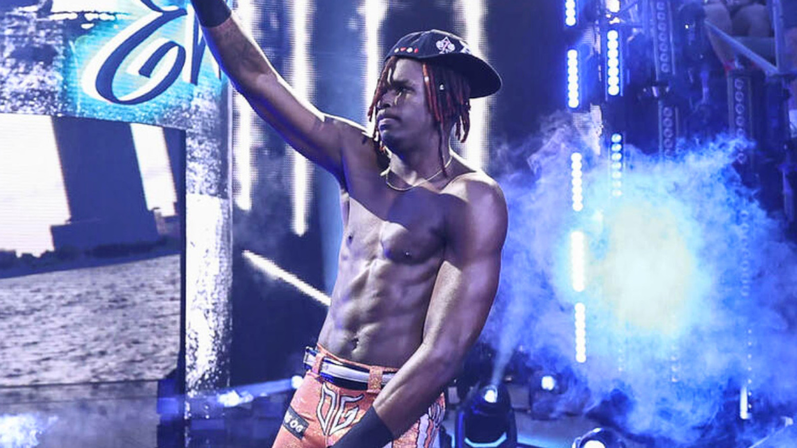 Je'Von Evans Overcomes NXT And TNA Stars To Earn WWE NXT Title Shot Je'Von Evans Overcomes NXT And TNA Stars To Earn WWE NXT Title Shot