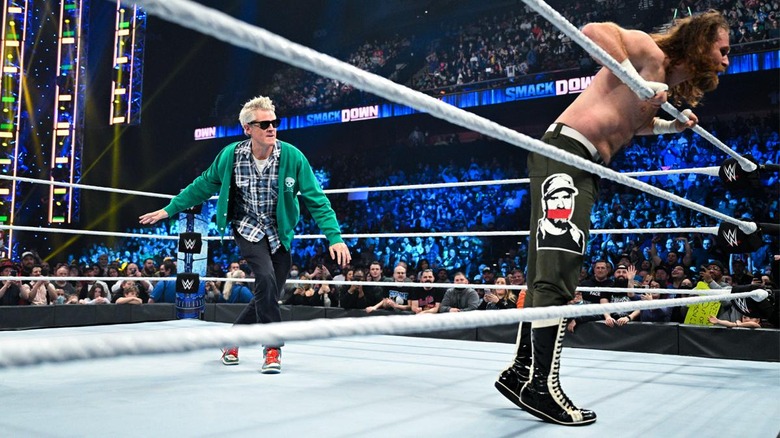 Johnny Knoxville Teases Bringing “Corner Men” To WWE Royal Rumble