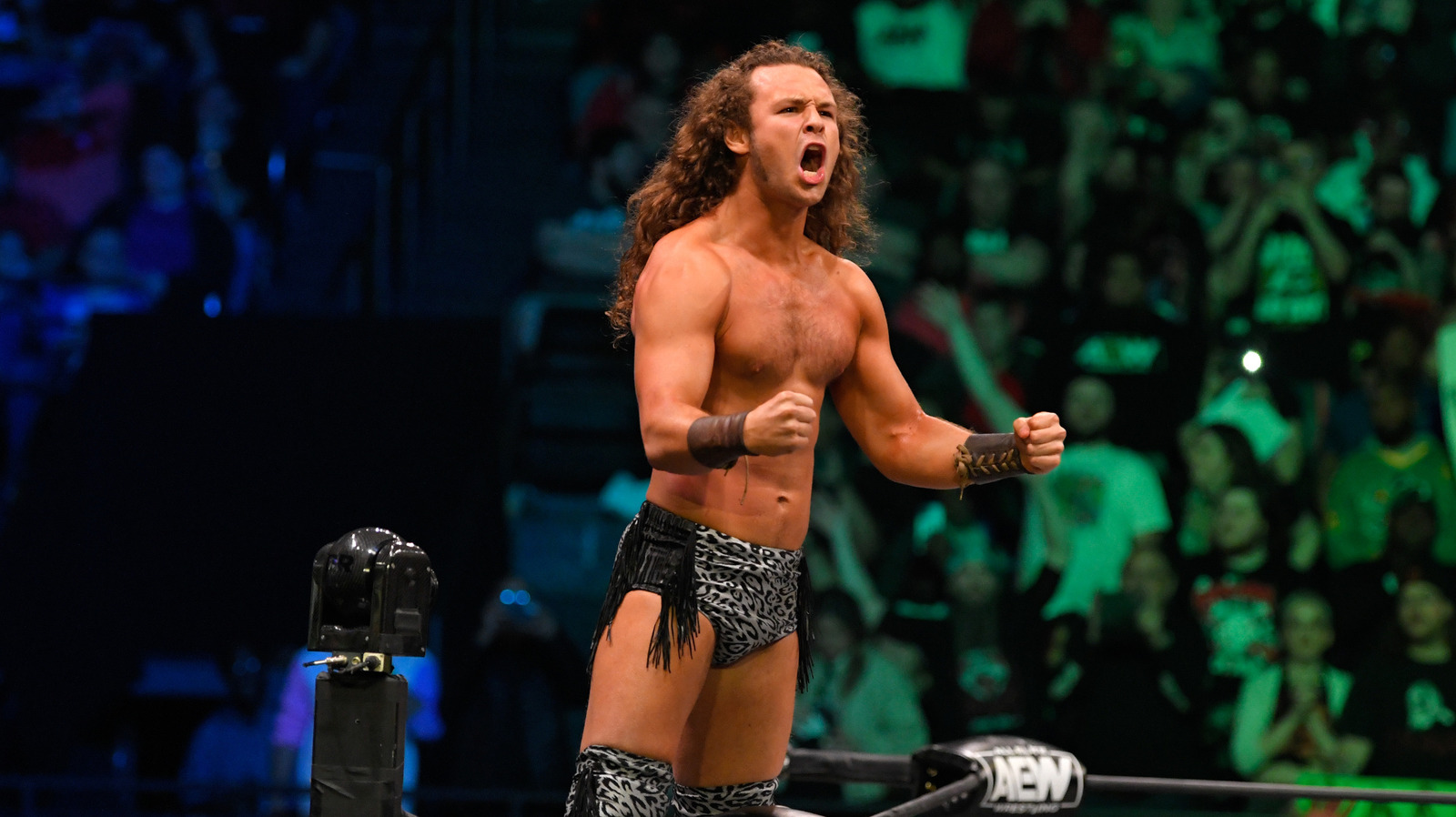 Jungle Boy apparently reacting to Luchasaurus winning the TNT Championship – TittlePress