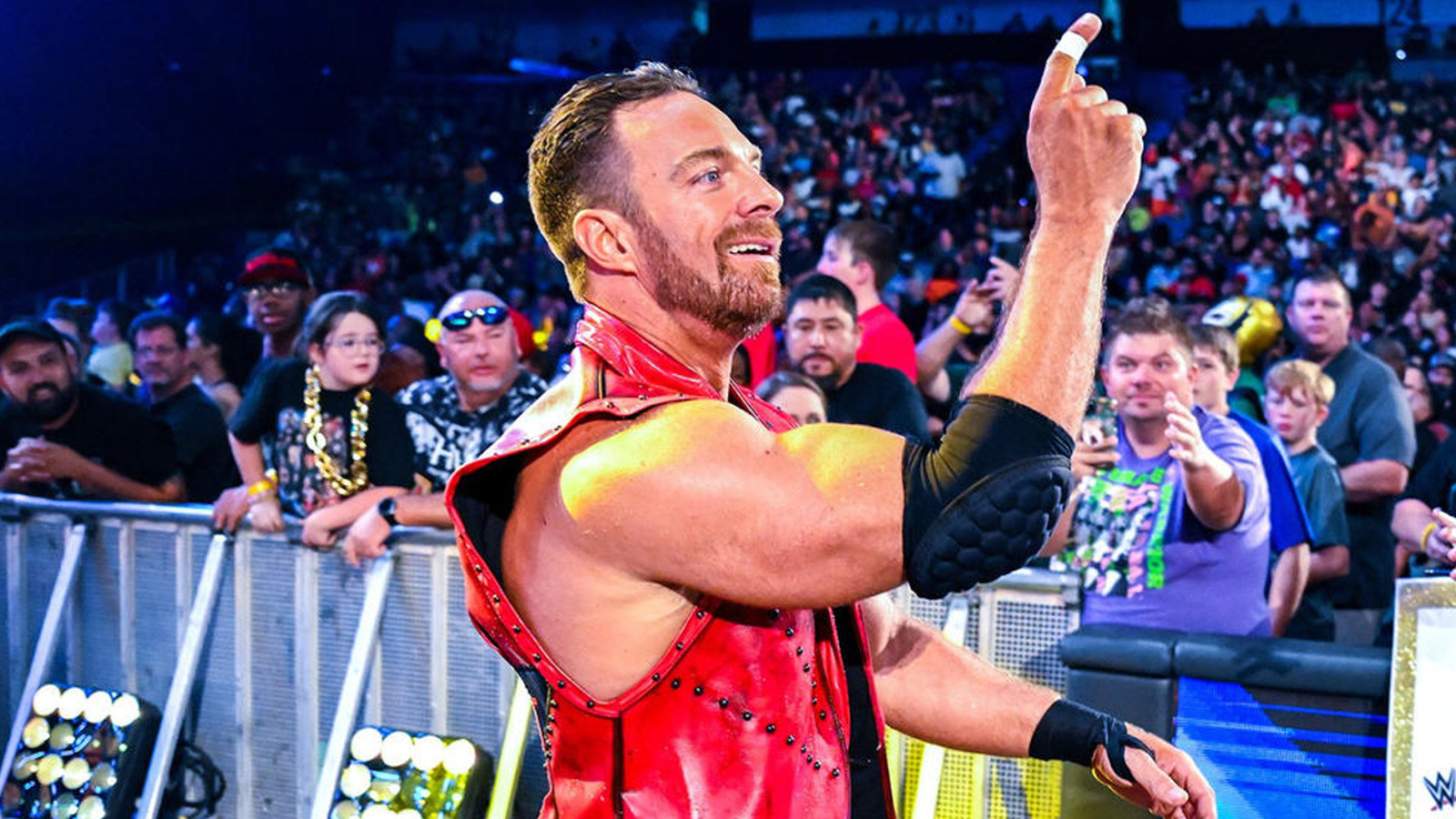 LA Knight Reflects On His WWE SmackDown Rivalry And Royal Rumble Match ...