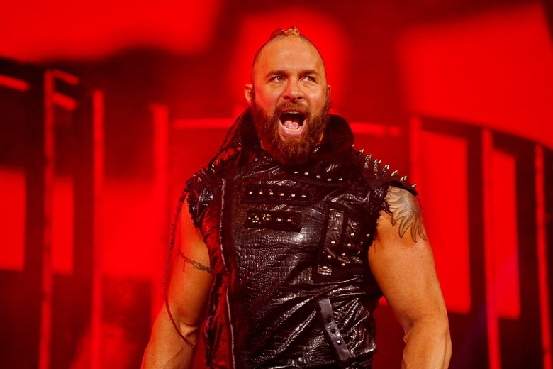 Lance Archer And Sami Callihan Trade Jabs On Social Media