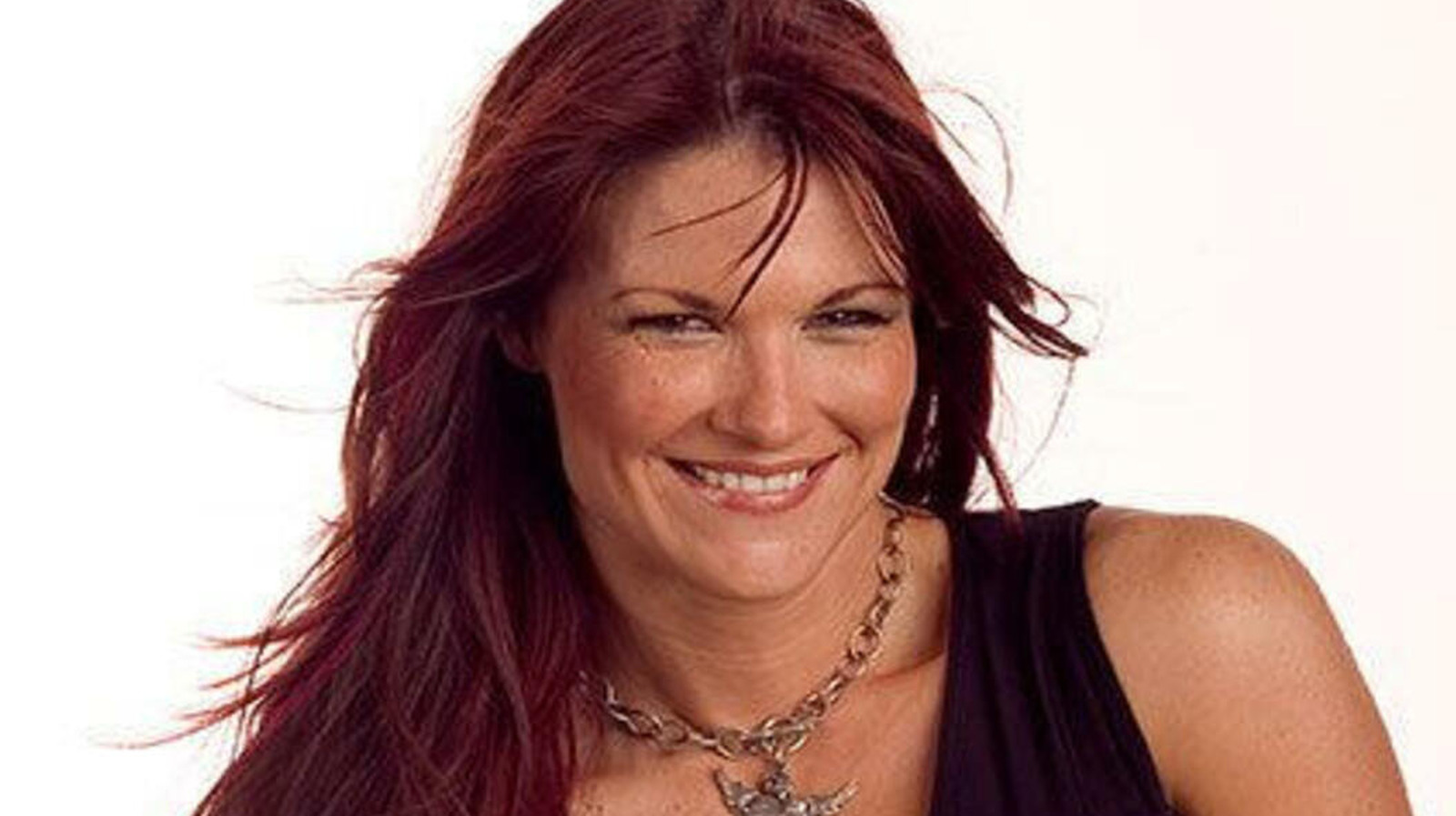 Lita Gets In Halloween Spirit With Top Gcw Star