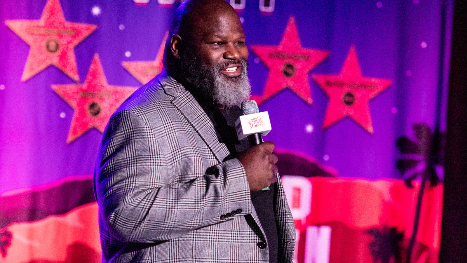 Mark Henry Says This WWE Legend 'Was A Father To All Of Us'