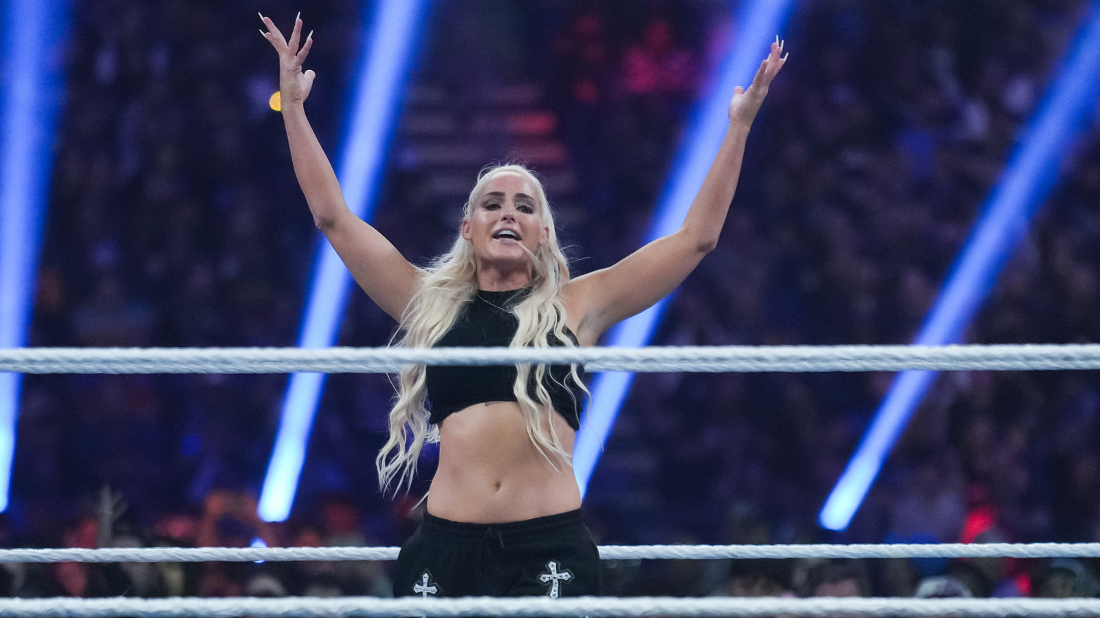 Michelle McCool Credits This WWE Legend For Bullying She Endured During ...