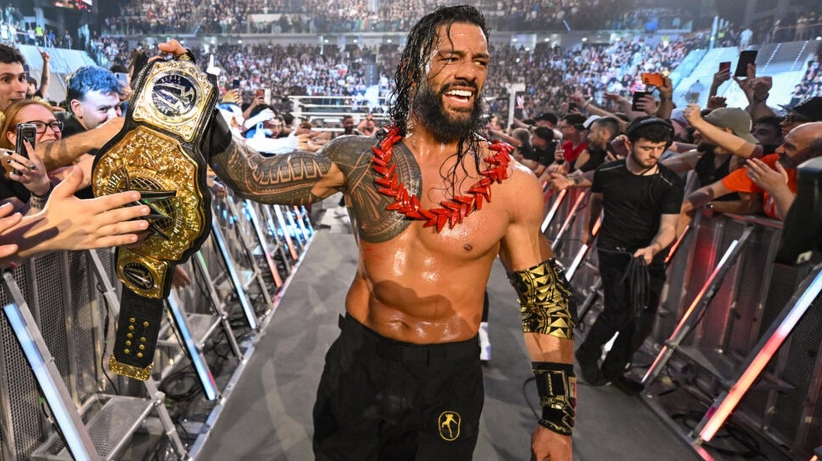 Roman Reigns Addresses Comments From LA Knight, Royce Keys After WWE ...