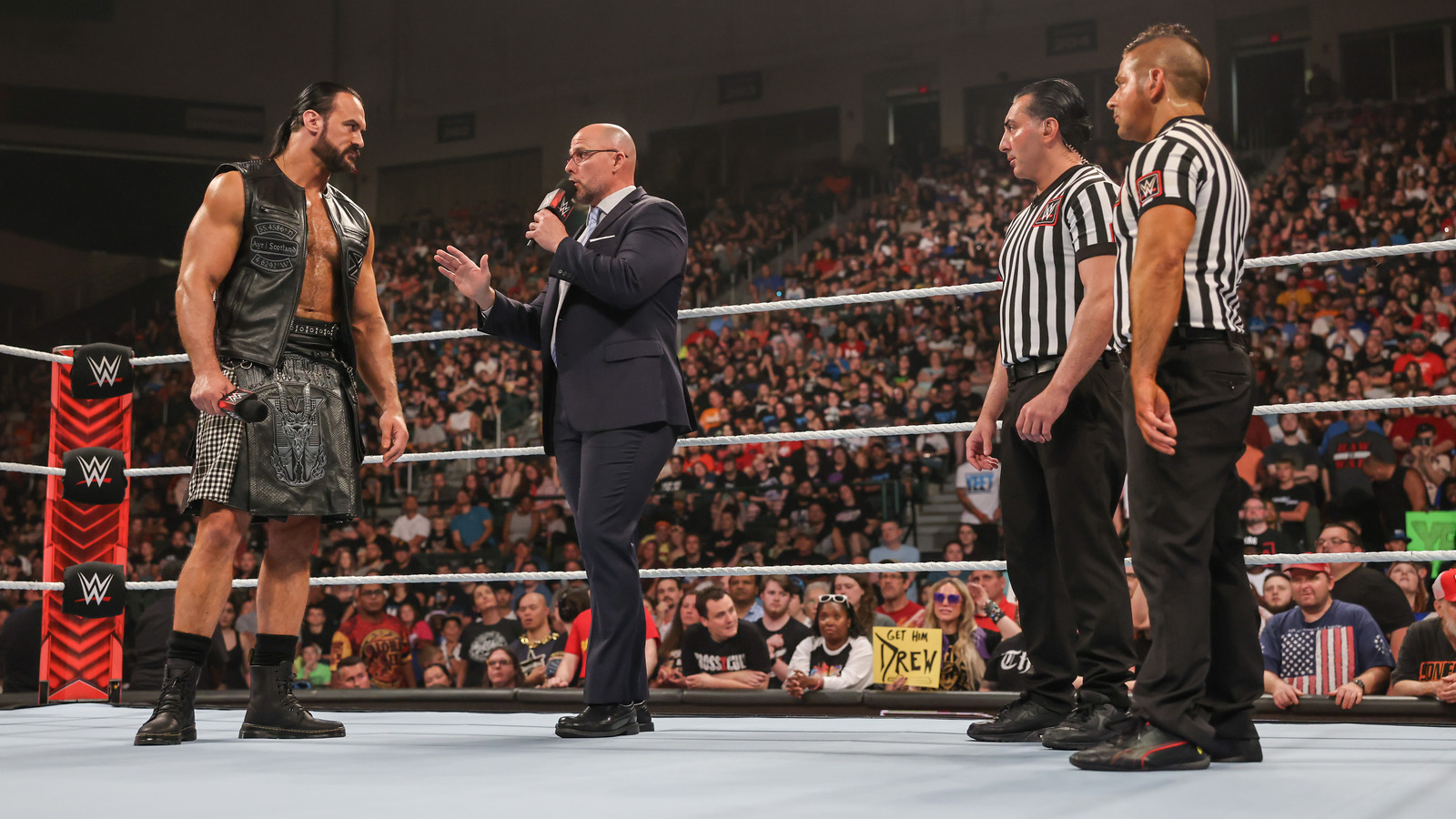 Seth Rollins Attacks Drew McIntyre After WWE Raw GM Adam Pearce Upholds ... Seth Rollins Attacks Drew McIntyre After WWE Raw GM Adam Pearce Upholds ...