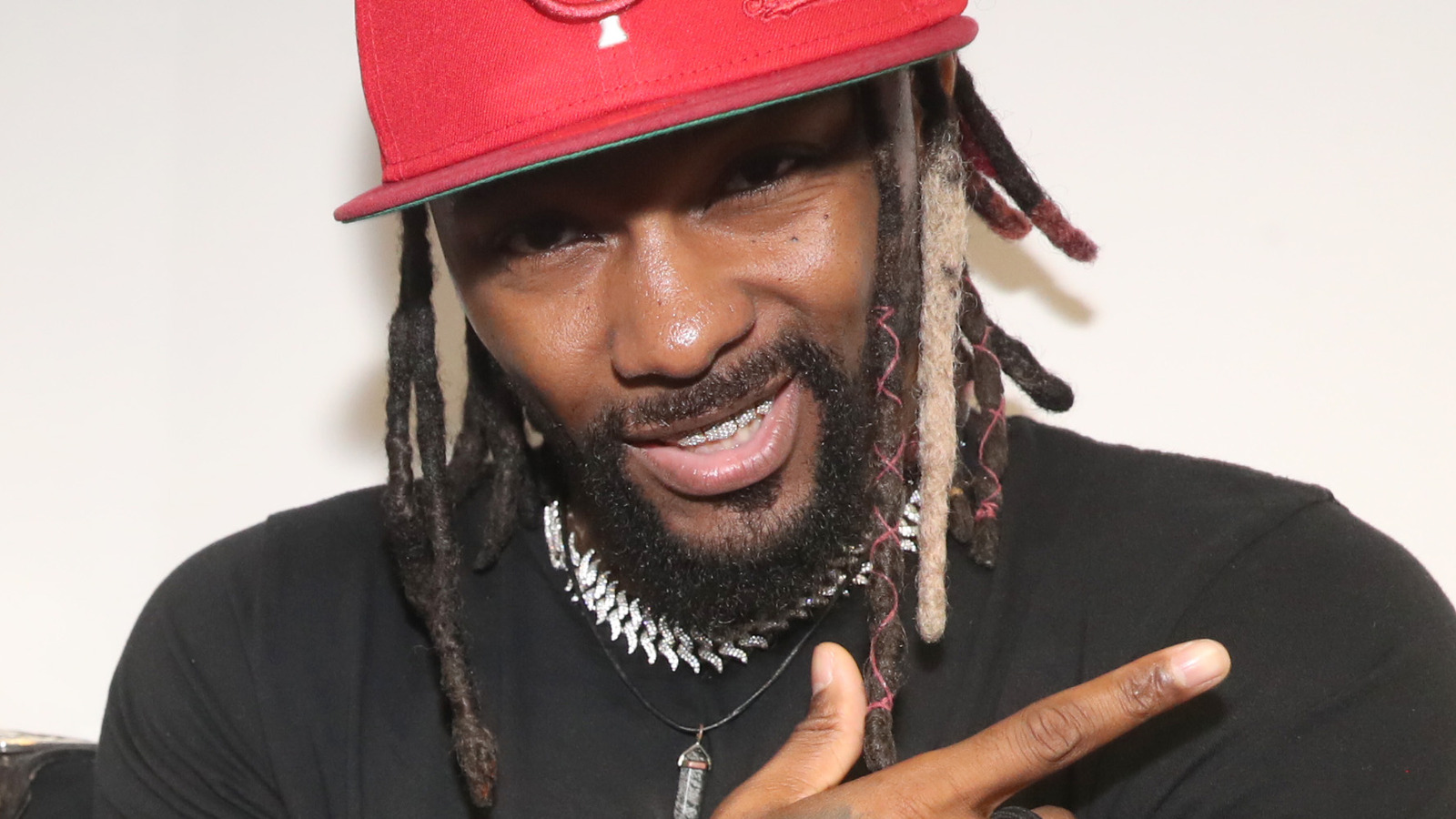 AR Fox And Swerve Strickland Take Their Feud From Lucha Underground To ...