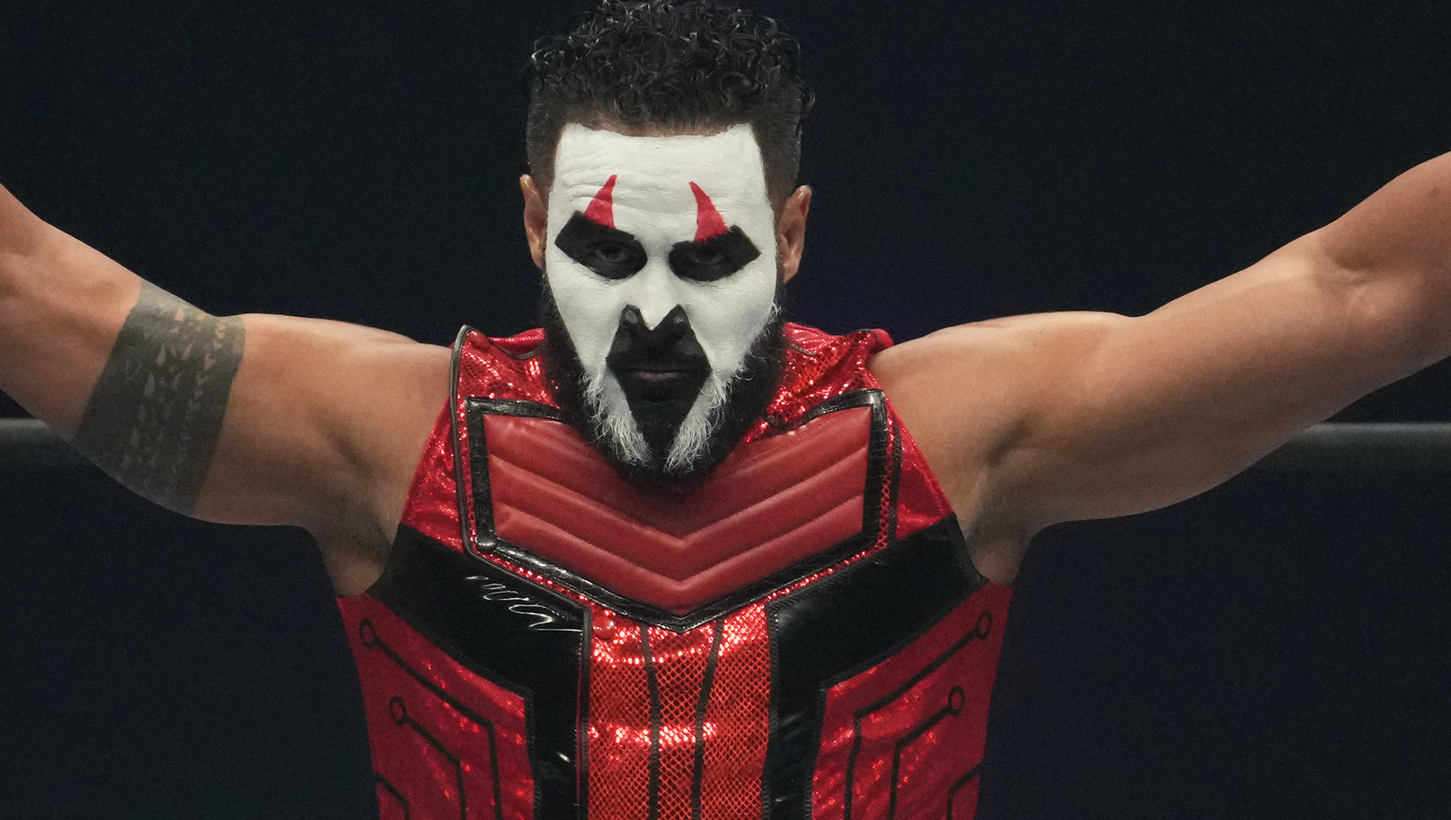 Tama Tonga Joins The Bloodline, Helps Destroy Jimmy Uso In WWE ...