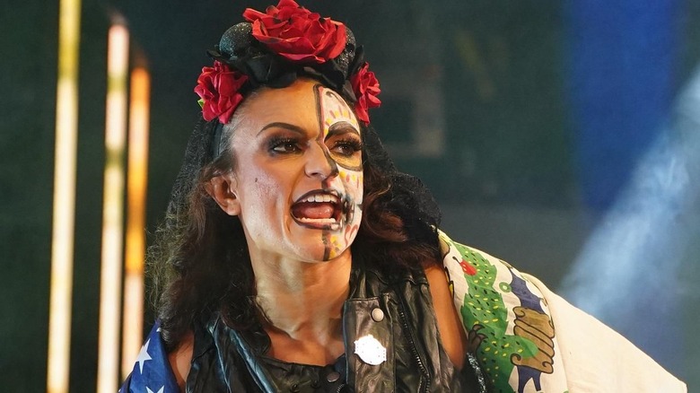 Thunder Rosa Recalls "Fan Girl-Ling Out" When Kenny Omega Agented Her ...