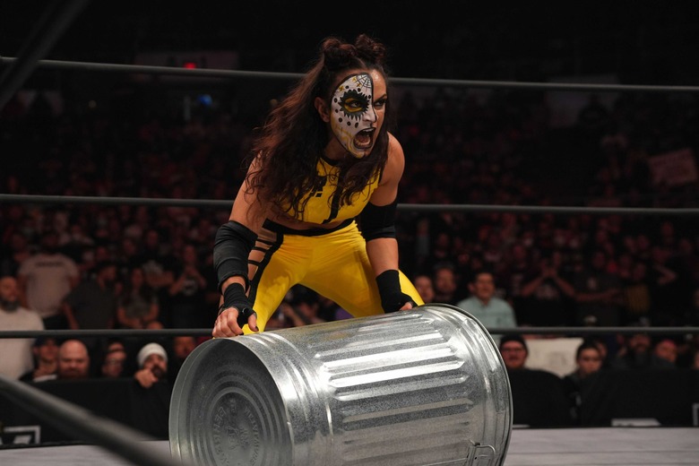 Thunder Rosa Seeks Out Helpful Fan From Wednesday’s AEW Dynamite