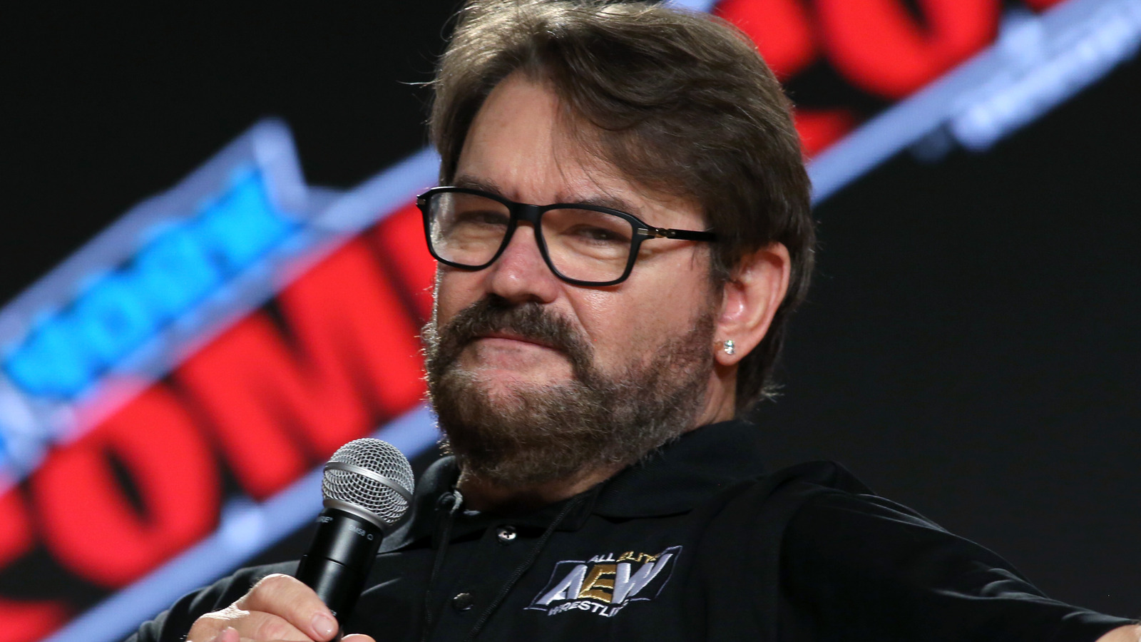 Tony Schiavone Says These AEW Stars Are 'Ultimate Pros' Tony Schiavone Says These AEW Stars Are 'Ultimate Pros'