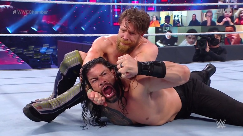 WWE Elimination Chamber: Daniel Bryan Vs. Roman Reigns (WWE Universal ...