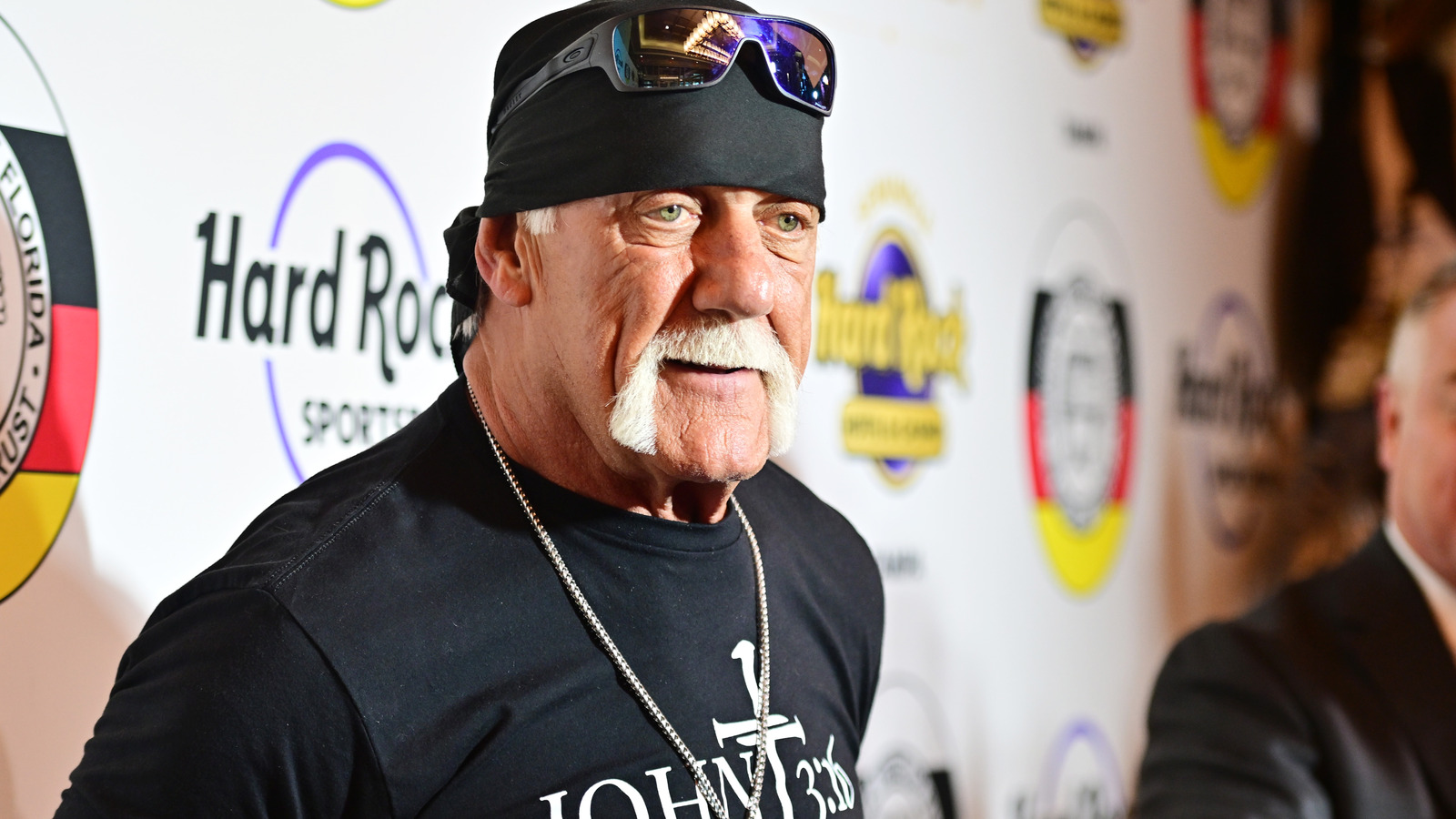 WWE Hall Of Famer Releases Hulk Hogan Diss Track Dedicated To The Iron ...