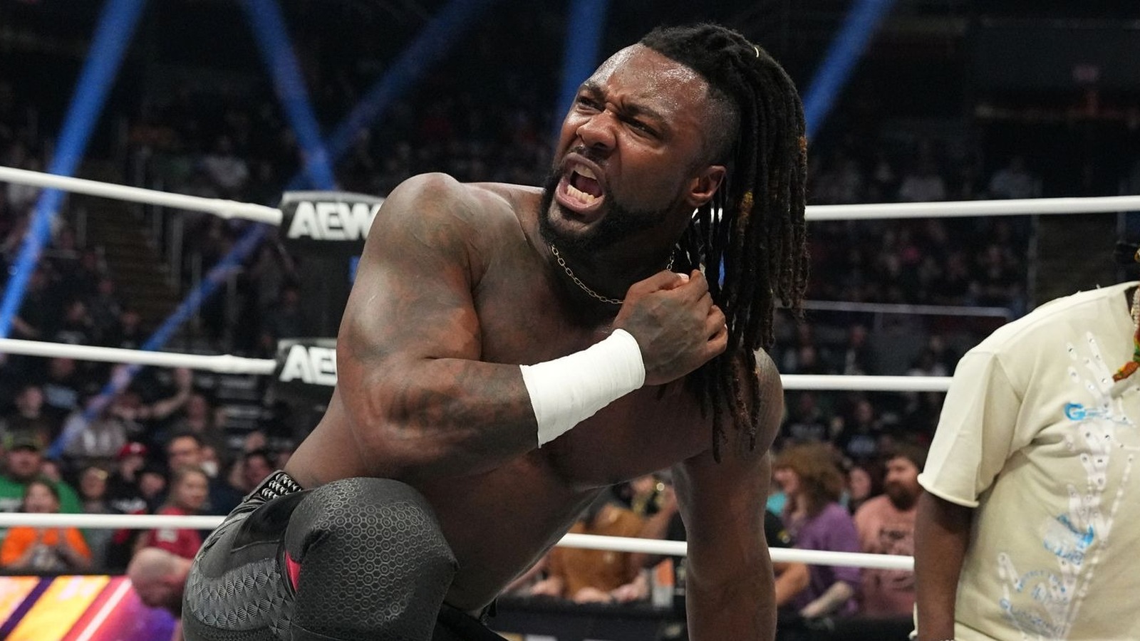 WWE NXT Crowd Exacerbates Swerve Strickland/Booker T Feud