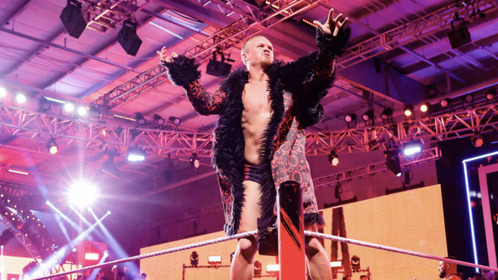 WWE NXT Results 3/26 - Ilja Dragunov Takes On Stacks, The Wolf Dogs ...