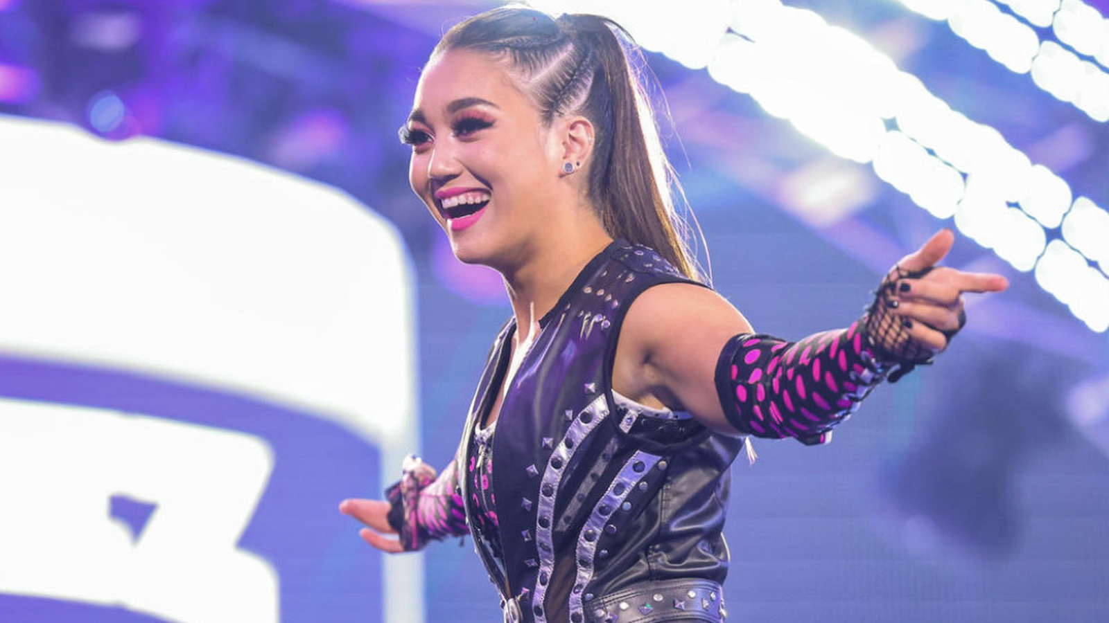 WWE NXT Results 8/29 - Four-Way #1 Contenders Match, Global Heritage ...