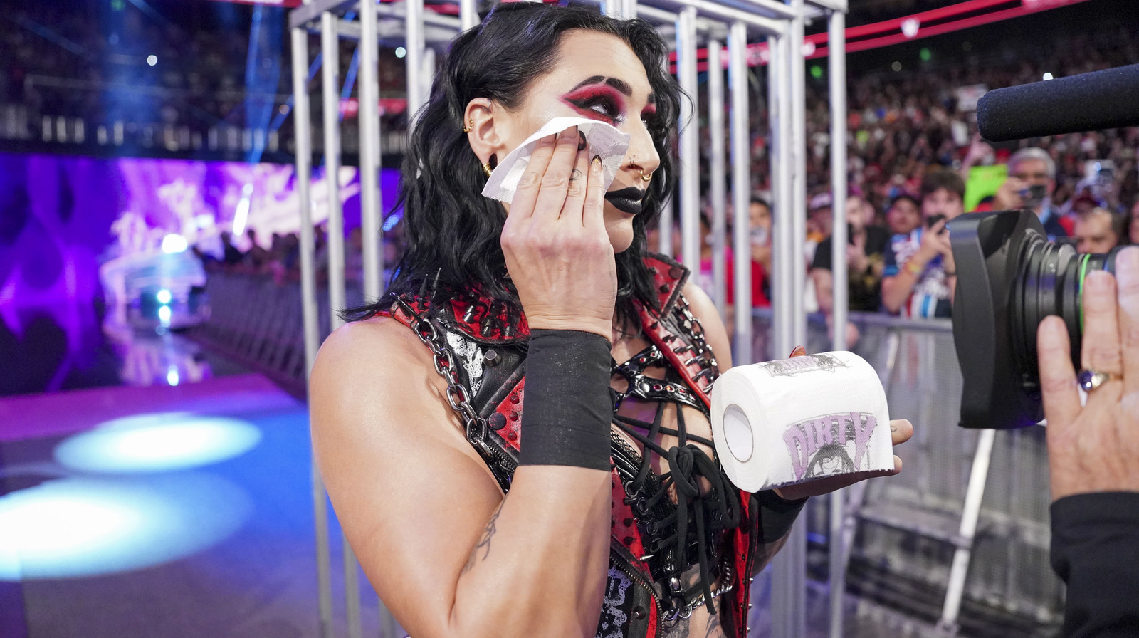 WWE Raw Results 10/14 - Rhea Ripley Appears, Women's Tag Team ...