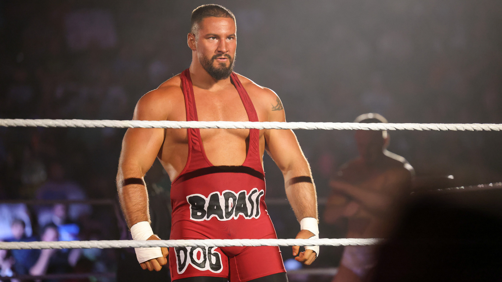 WWE Raw Results 8/12 - Intercontinental Title 2-Out-Of-3 Falls Match ...