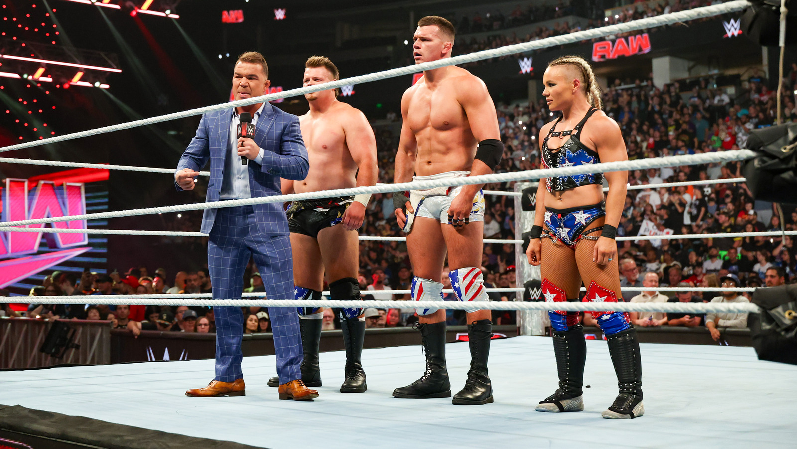WWE Raw Results 9/9 - 8 Person Street Fight, Women's Tag Title On The Line, Fatal Four-Way #1 ...