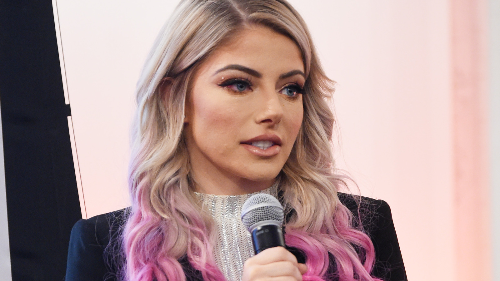 WWE Raw Preview (1/9): Alexa Bliss To Explain Her Vicious Attack On Raw ...
