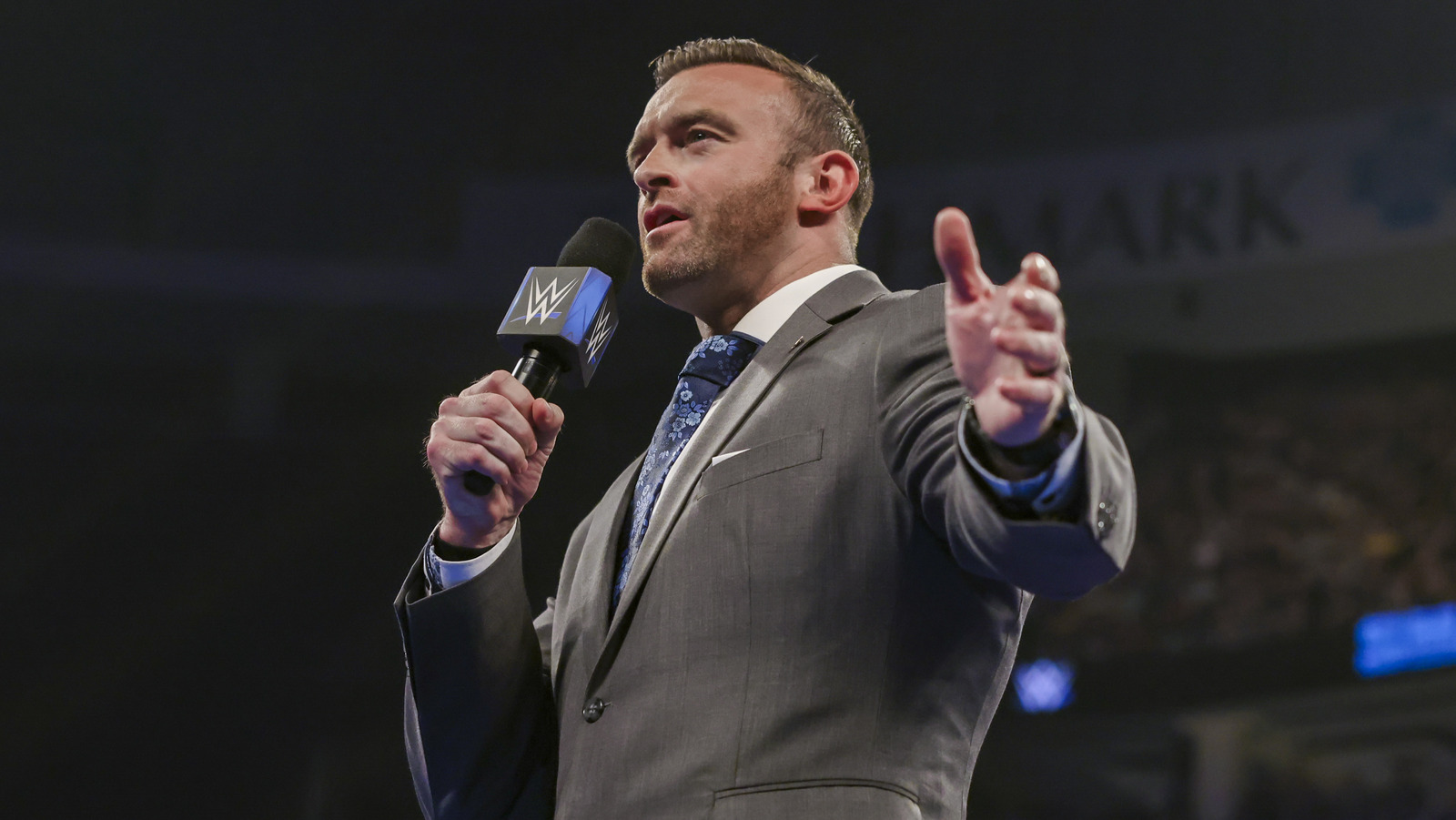 WWE SmackDown GM Nick Aldis Officially Unveils New Women's United ...