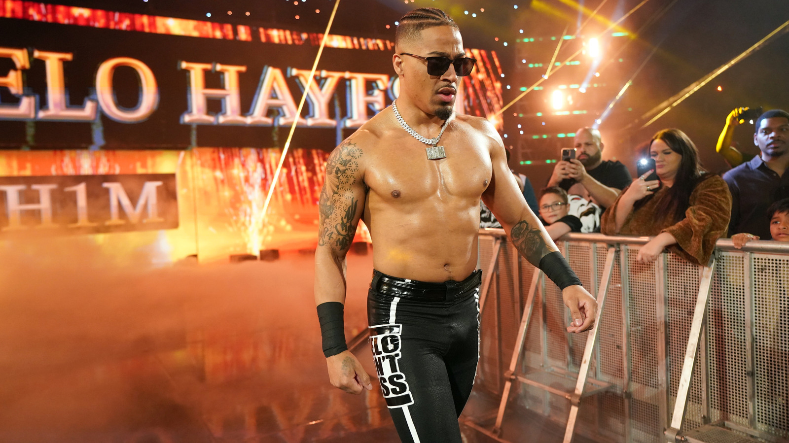 WWE SmackDown Results 11/29 - Carmelo Hayes Collides With Cody Rhodes ...