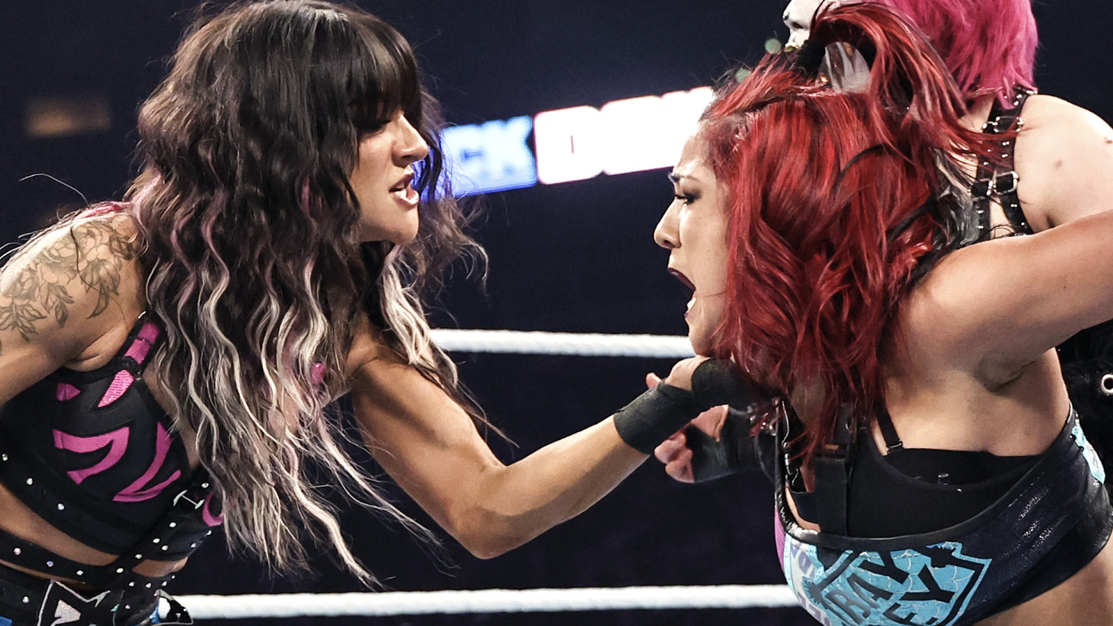 WWE SmackDown Results 3/15 - Bayley Vs. Dakota Kai, The Rock And Rey ...