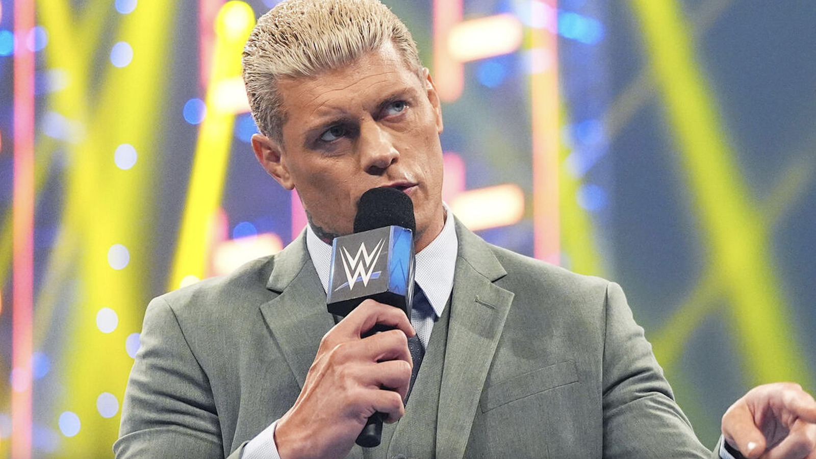 WWE SmackDown Results 3/22 - Cody Rhodes & Roman Reigns Meet In The ...