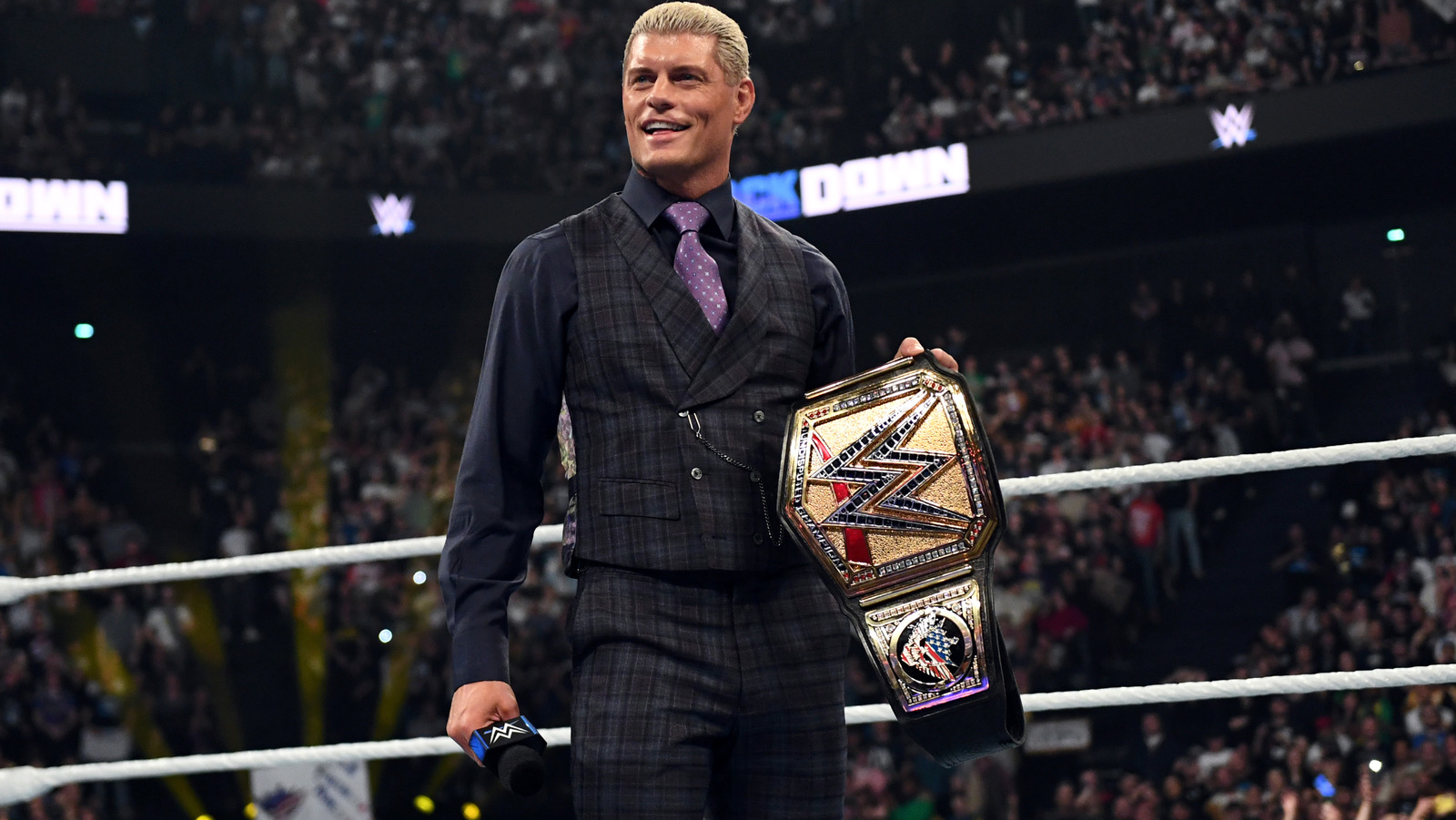 WWE SmackDown Results 8/23 - Two Championship Matches, Cody Rhodes ...