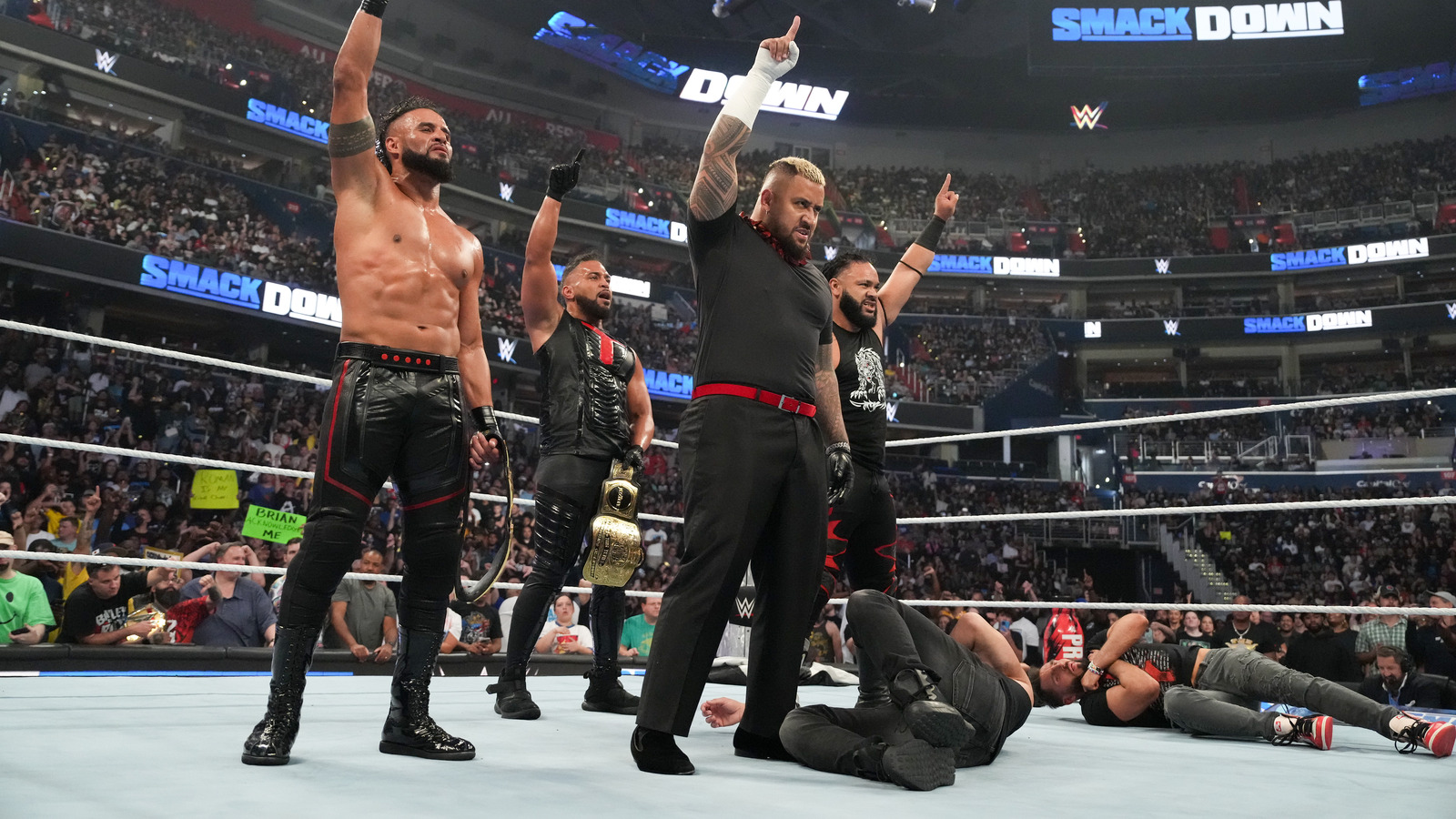 WWE SmackDown Live Results 9/6 - Bloodline Eight-Man Tag Match, Bayley ...