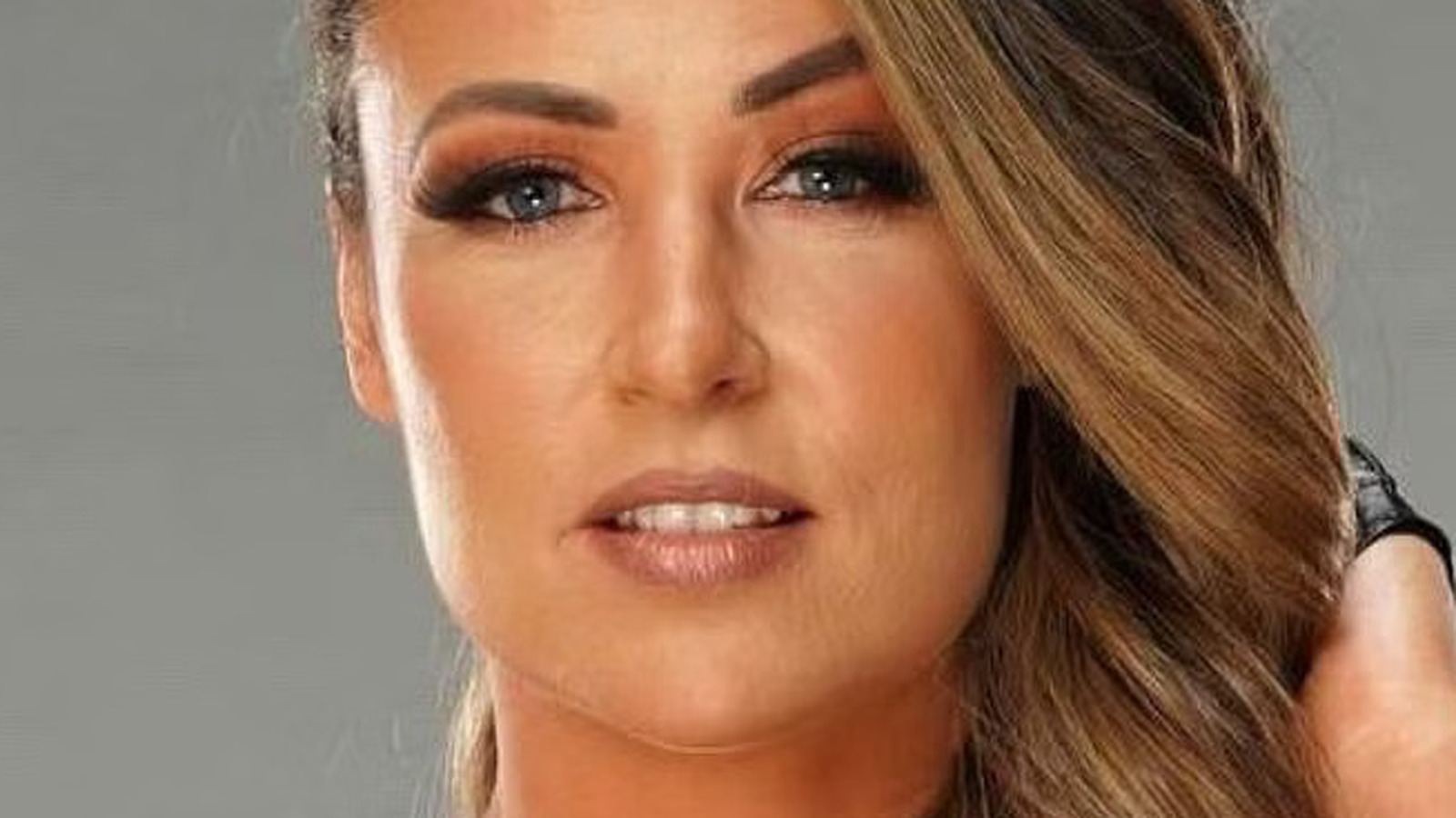 WWE Stars Emma And Riddick Moss Announce Engagement